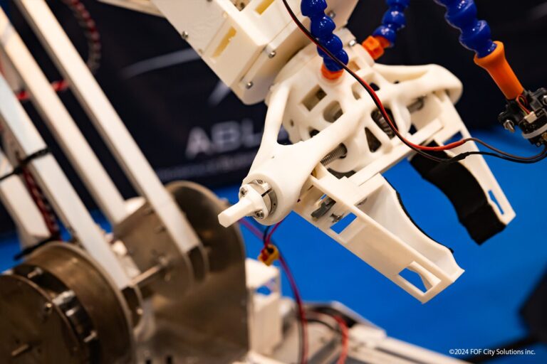 「ARESプロジェクト」が日本初のURC決勝進出へ | ABLab（エイビーラボ）